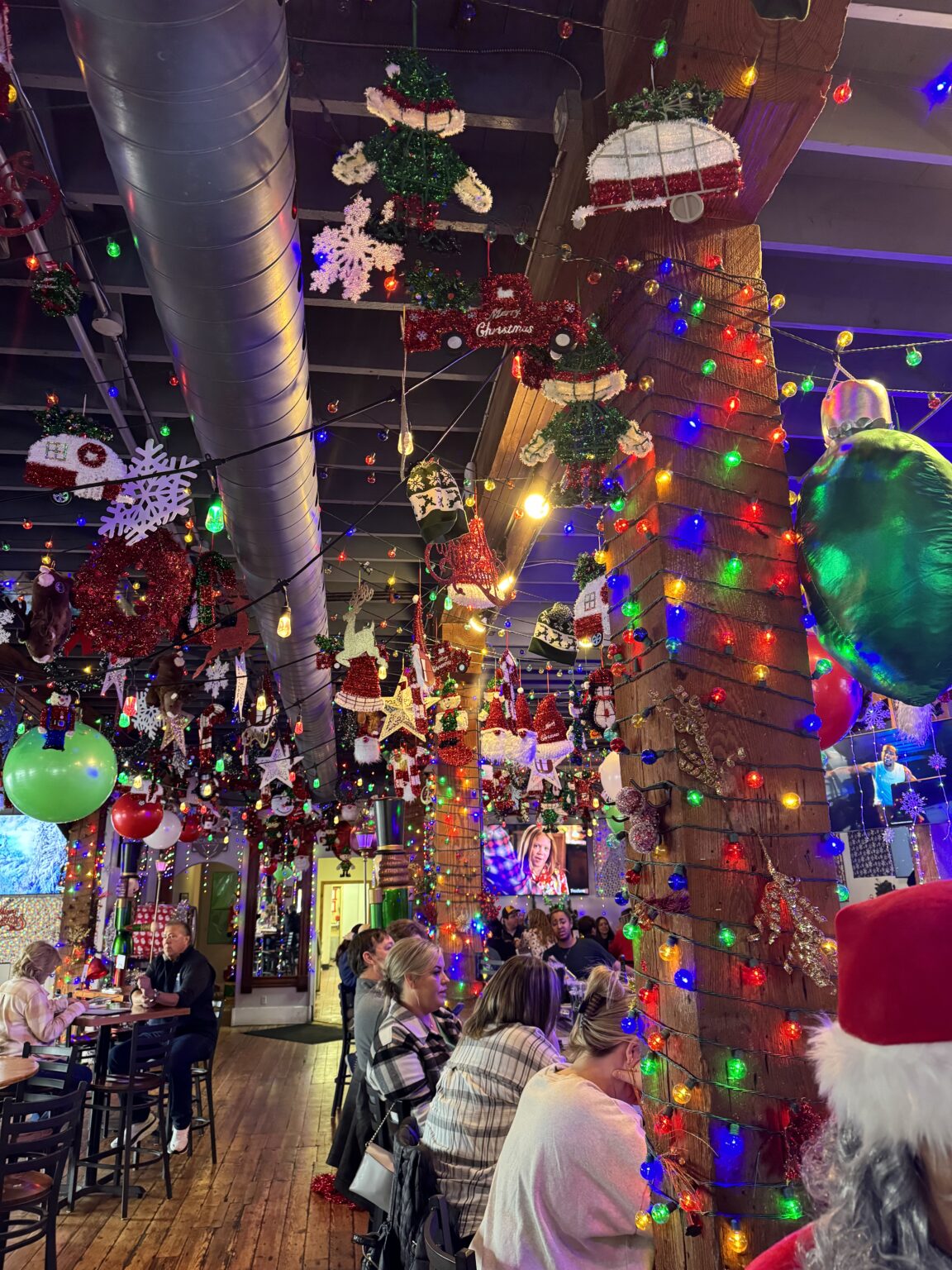 Christmas Pop-up Bars and Holiday Igloos in Wichita 2025